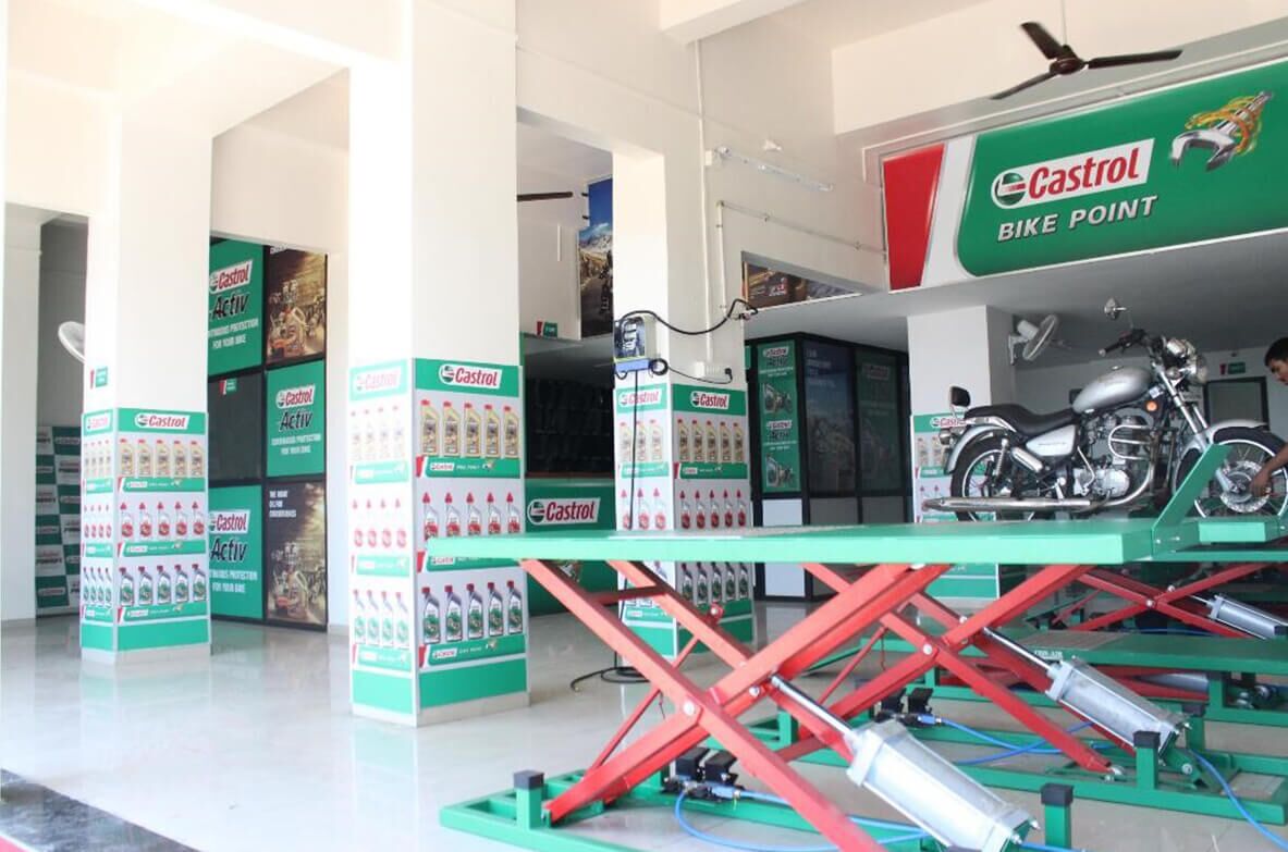 Castrol | Branding Retail Space Designs