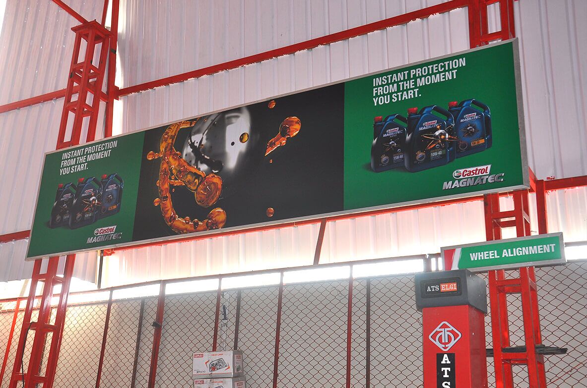 Castrol | Branding Retail Space Designs